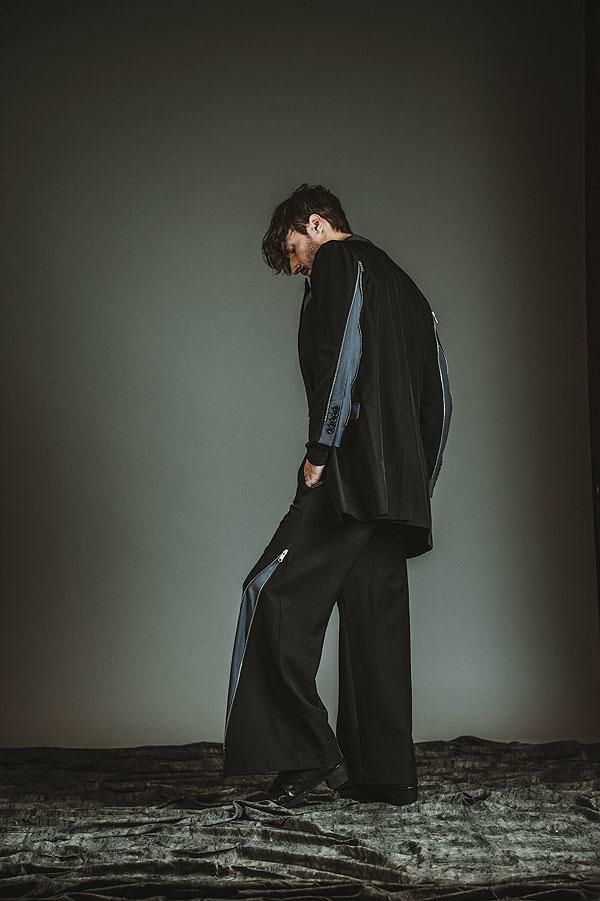 2025 冬 先行予約 11月上旬入荷予定 NO ID. BLACK ノーアイディー チェンジングフレアトラウザーズ パンツ キャンセル不可 atfpts 2025 冬 先行予約 11月上旬入荷予定 NO ID. BLACK ノーアイディー